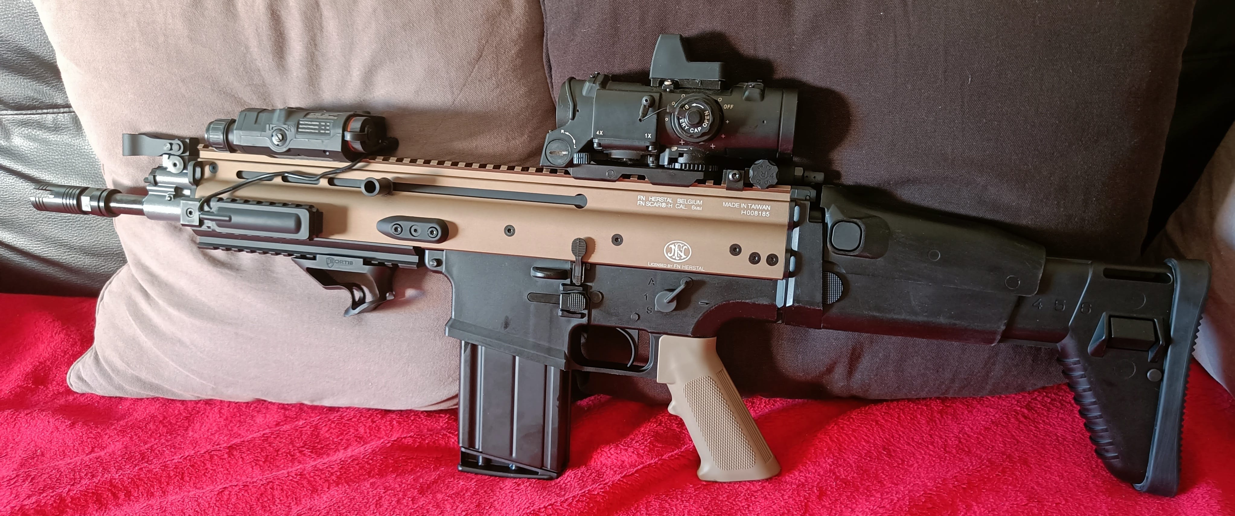 Réplique FN SCAR-H MK17 CQC Tan AEG
