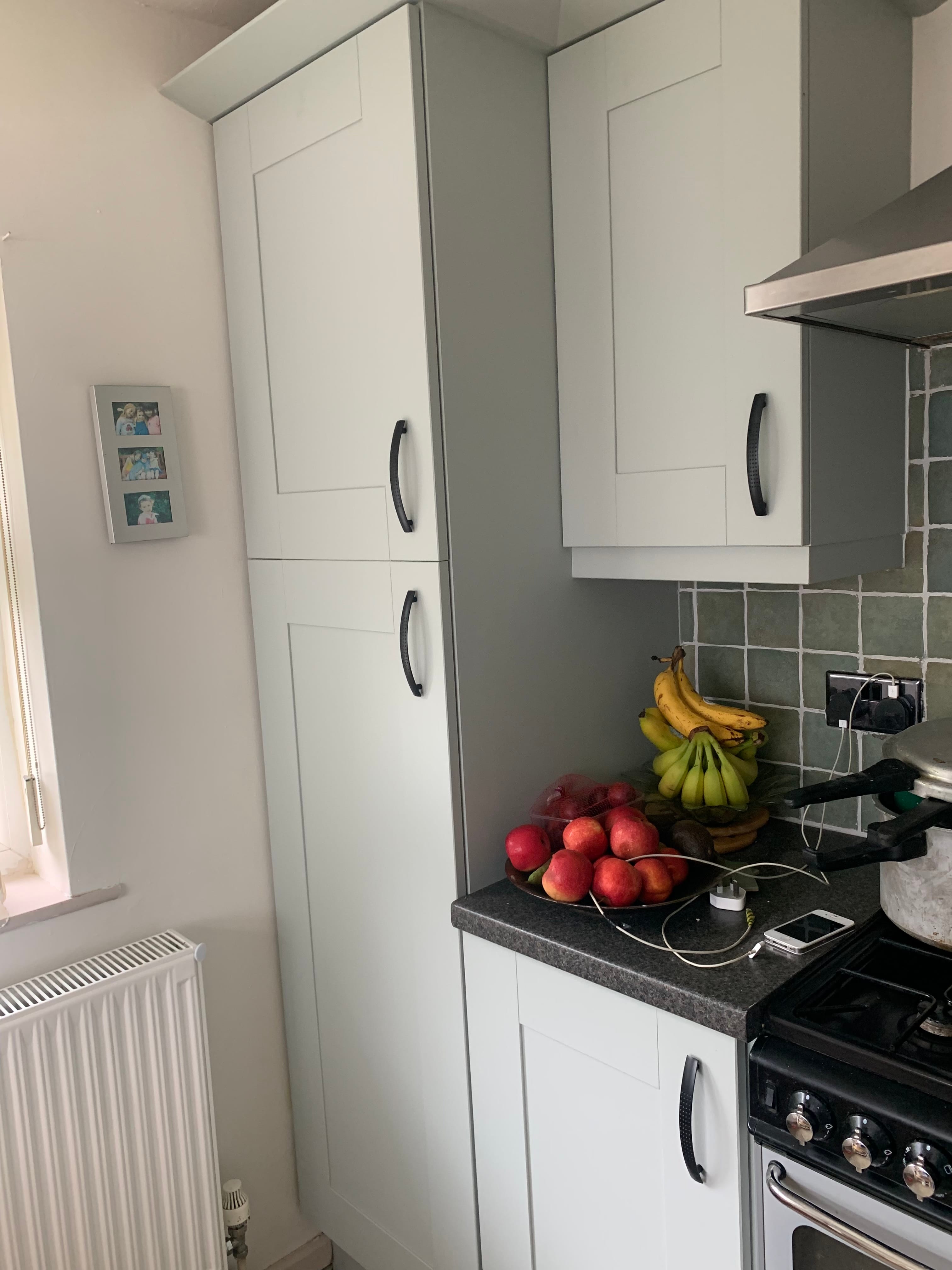 Dimple Cabinet Handle in Matt Black (128mm)| Hiatt Hardware